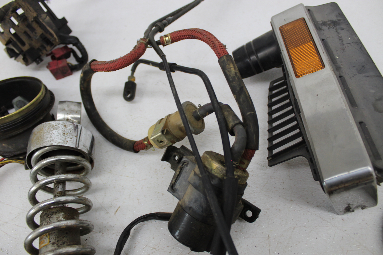 1983 HONDA V45 MAGNA VF750C PARTS AND HARDWARE NUTS BOLTS | eBay