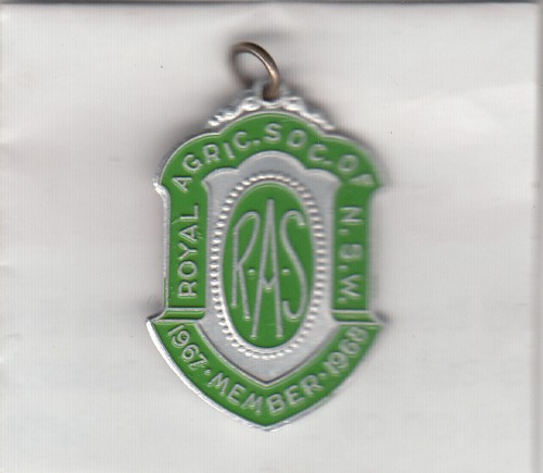 Royal Agricultural Society of NSW-RAS-1967/1968-Member Badge | eBay
