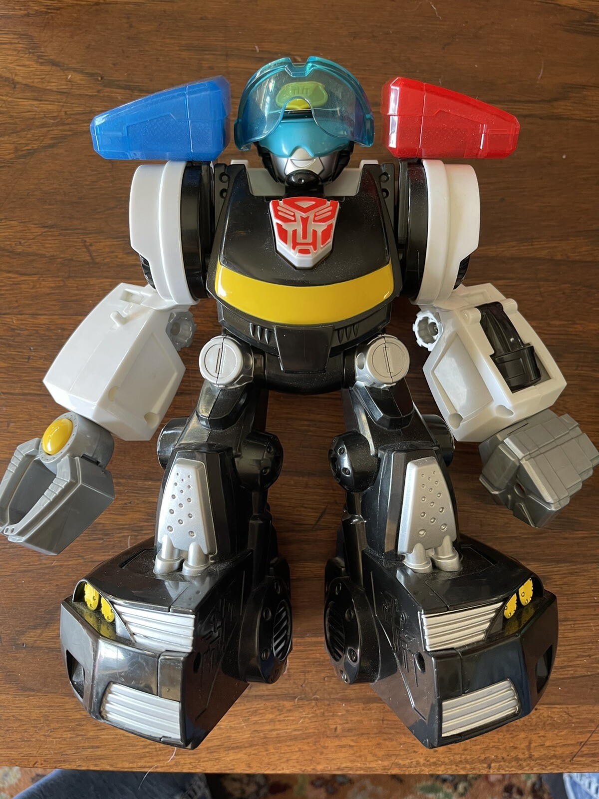 Transformers Autobot - 2010 Hasbro He Has Police Car Sound & Lights ...