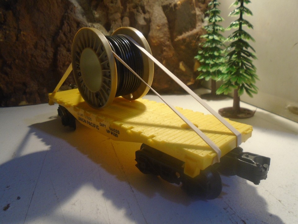 LIONEL UNIOIN PACIFIC FLAT CAR No UP 9020 WITH LARGE CABEL REEL | eBay