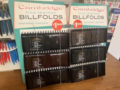 Vintage 1950's LEATHER WALLET STORE DISPLAY Old Stock 12 Wallets ...