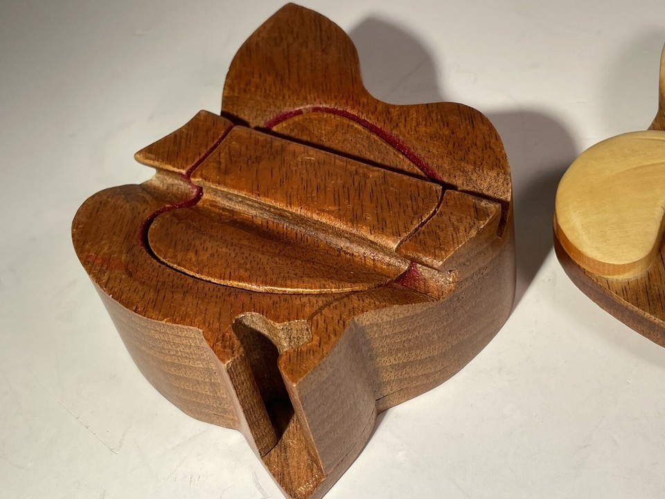 Wooden ⚜️Fleur De Lis⚜️ Secret Trinket / Jewelry Pill Stash Puzzle Box ...