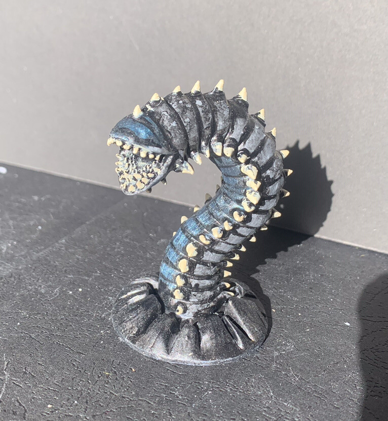 1x giant / purple worm suit 28mm RPG / miniature war games such as ...