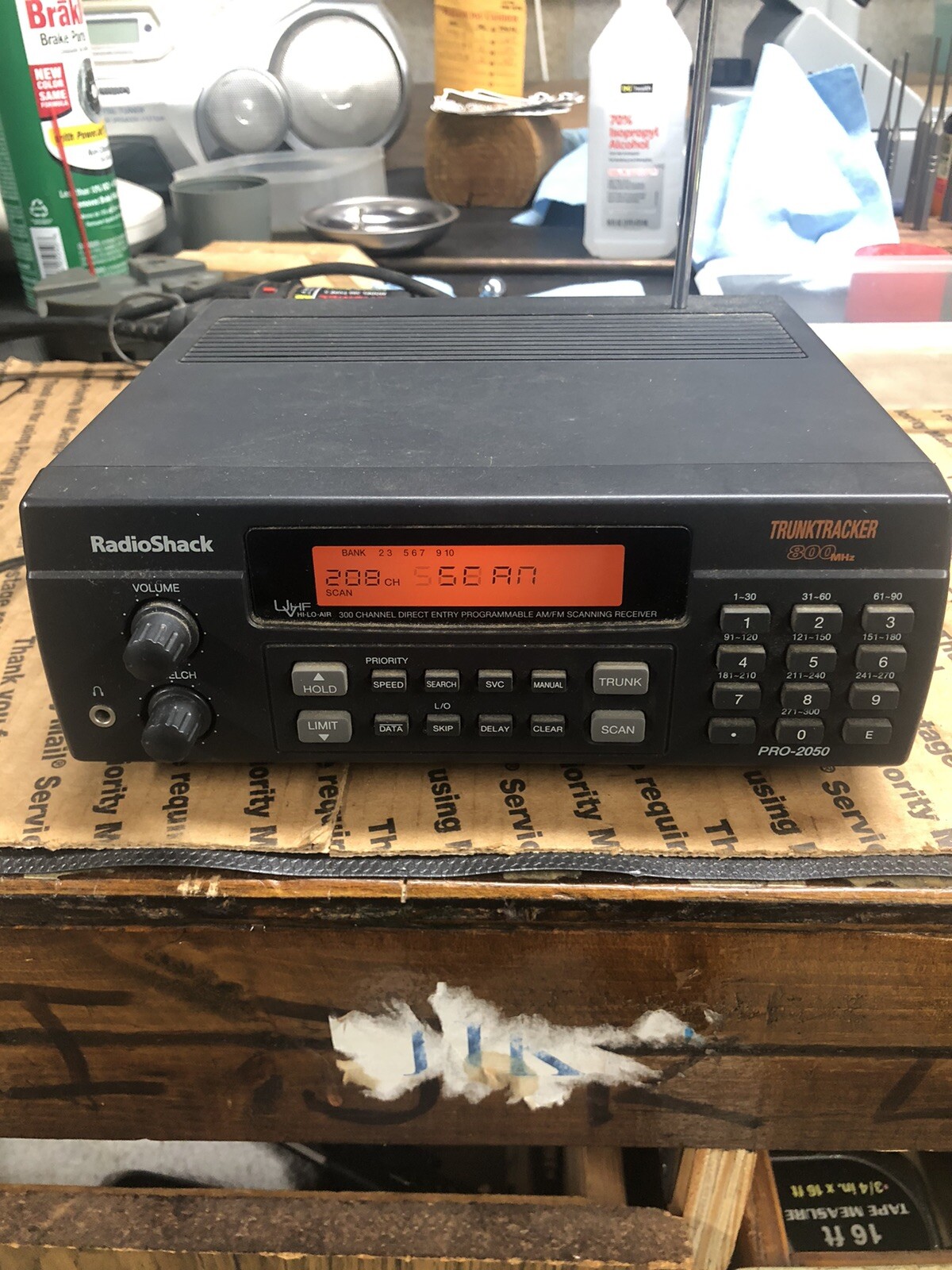 Radio Shack PRO-2050 300 Channel VHF UHF AIR FD 800 MHz Trunk Tracker ...