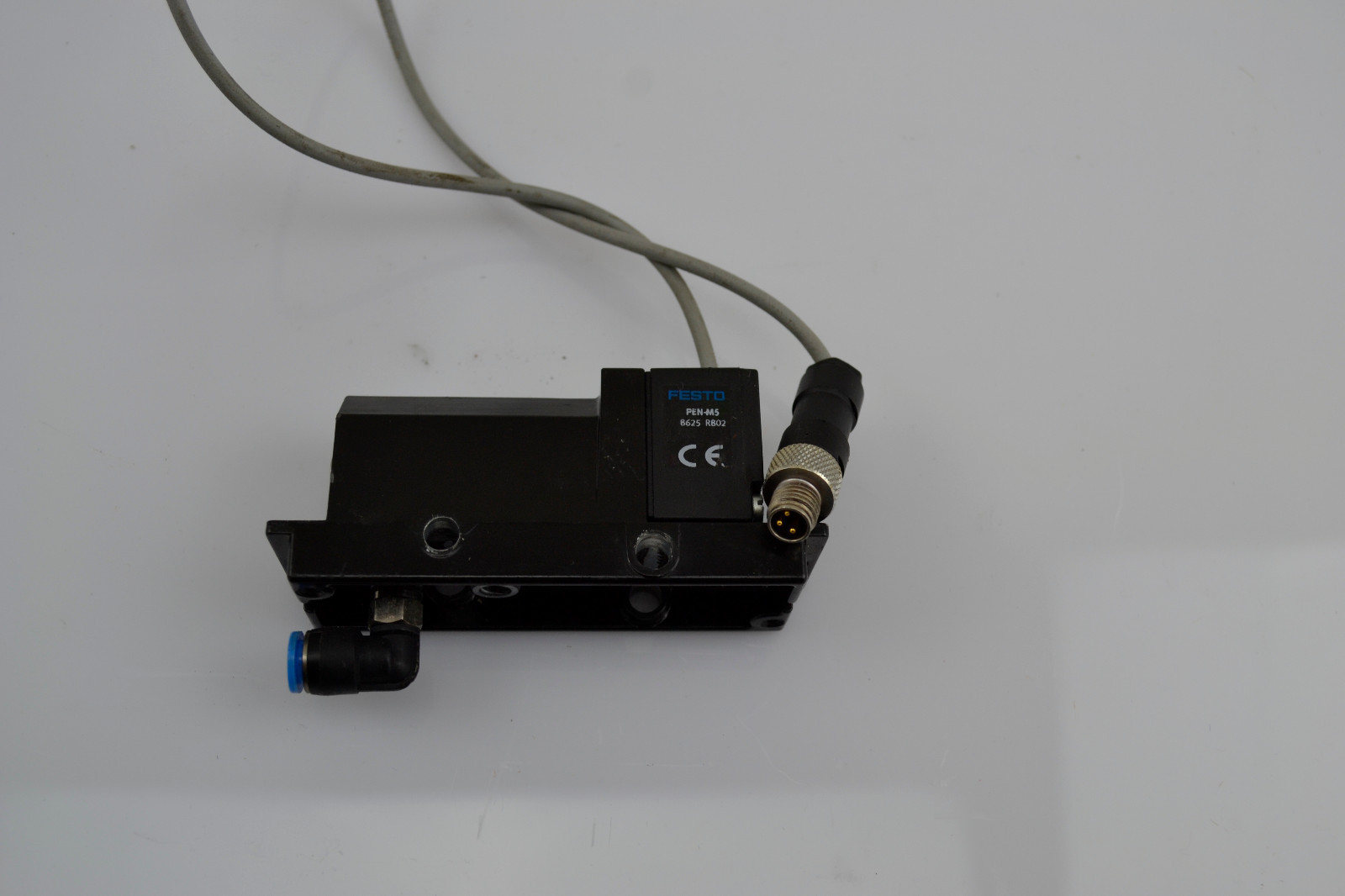 Festo PEN M5 einstellbarer Druckschalter ,Vakuumschalter , PE Wandler ...