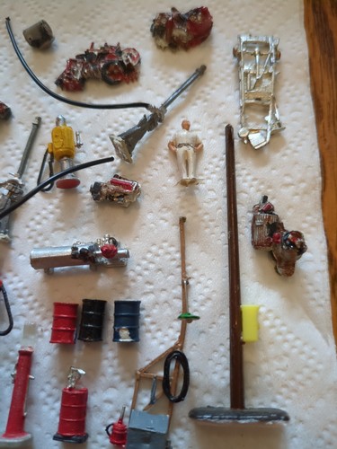 Mixed Lot HO Scale Gas Station Pieces Junkyard Lot Model Train ...