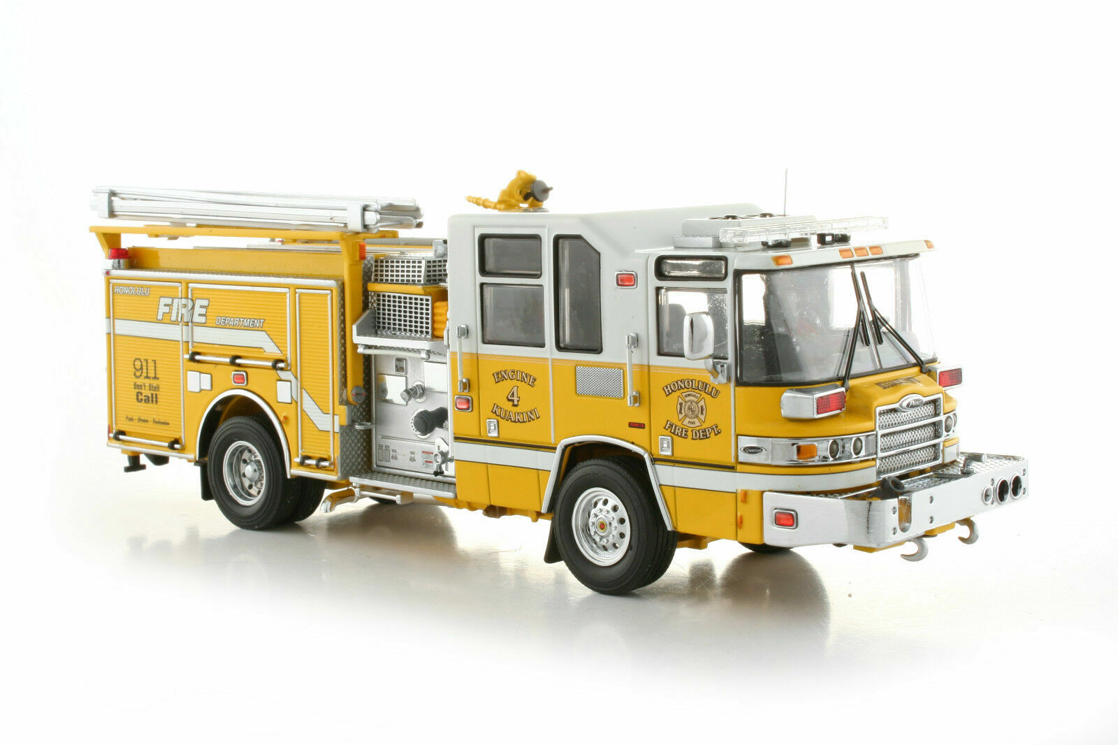 Pierce Quantum Pumper Fire Engine - Honolulu #4 - TWH 1:50 Scale #081D ...