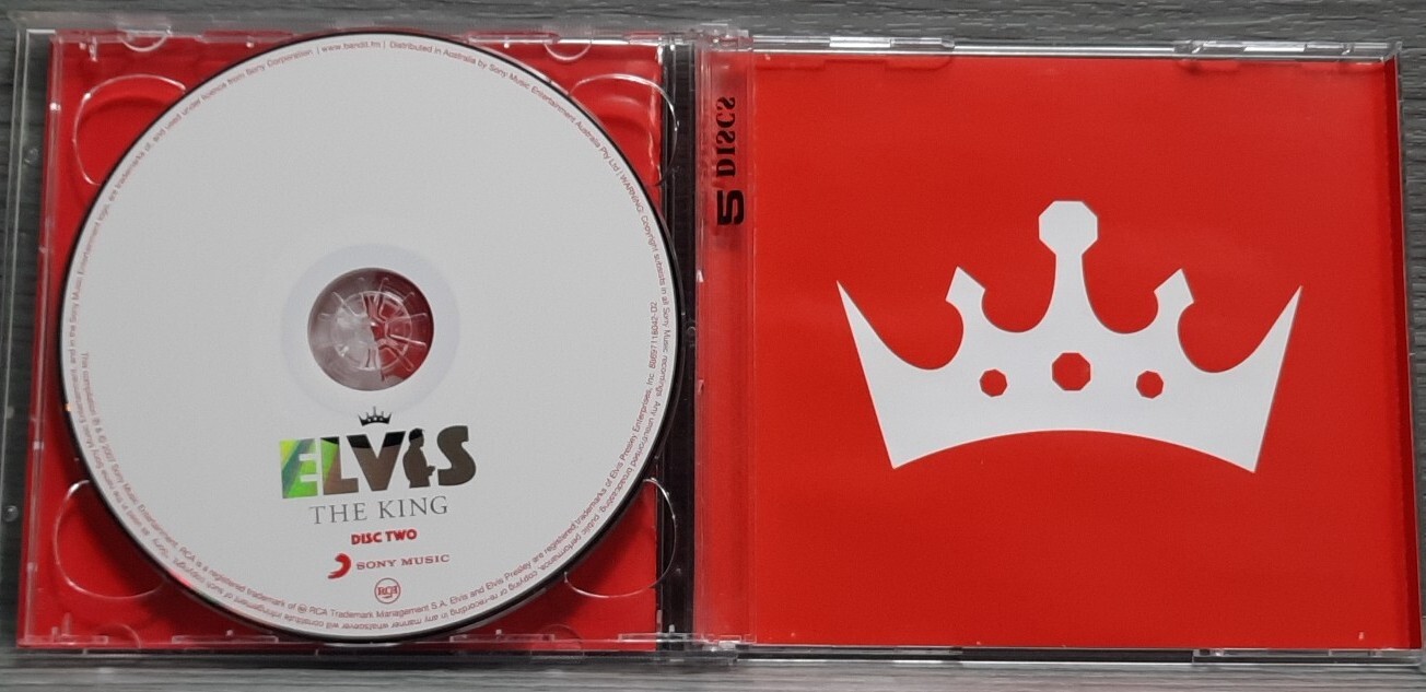 The King Album by Elvis Presley 2 CD'S Set -52 Tracks VGC-HTF ...