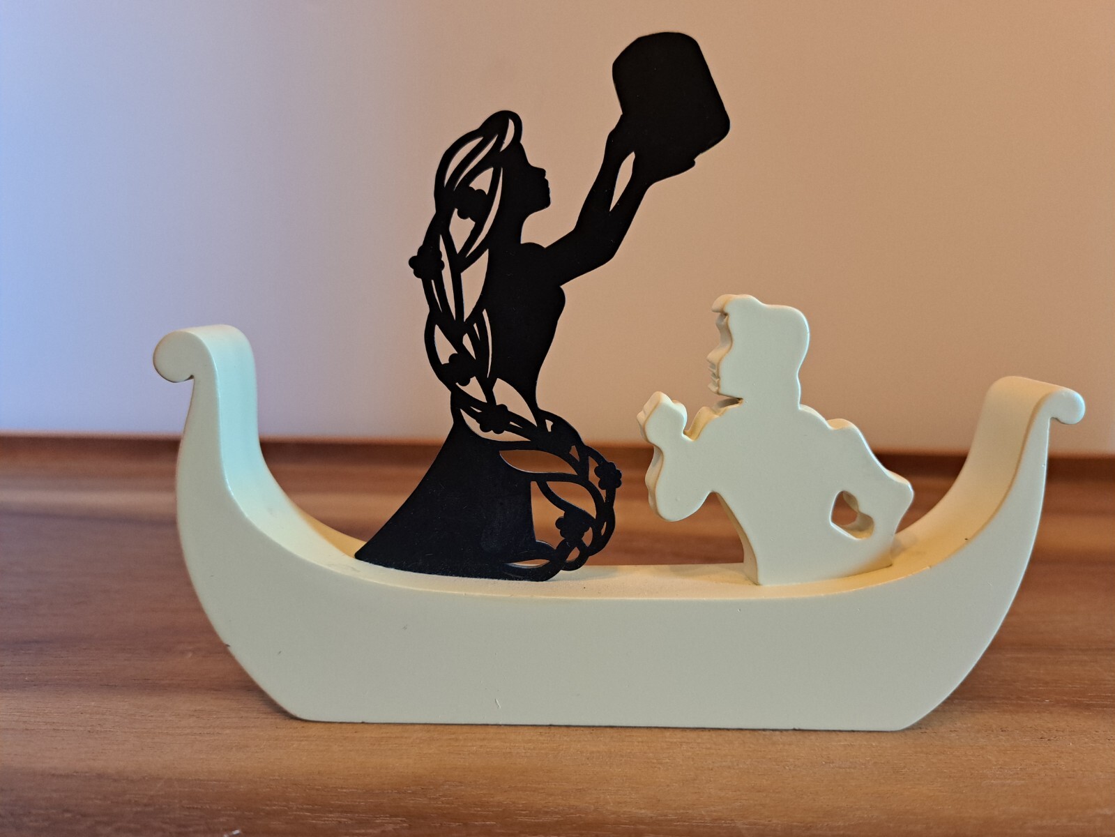 Disney Rapunzel Boat Silhouette