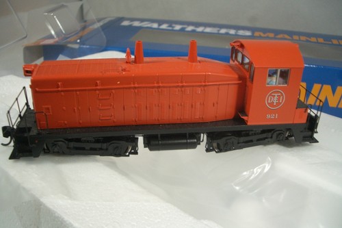 Walthers 910-10668 EMD SW7 Detroit, Toledo & Ironton #921 Locomotive HO ...
