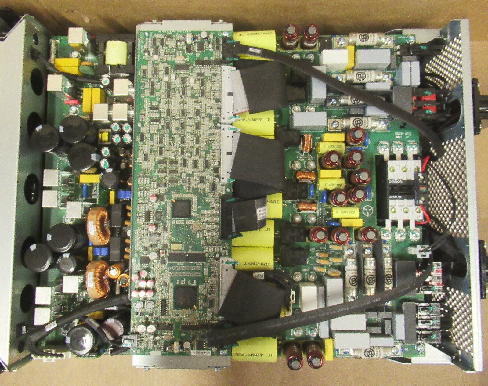 APC Symmetra PX 25kW Power UPS Module 25000W 400/480V 0G-SYPM25KD | eBay UK