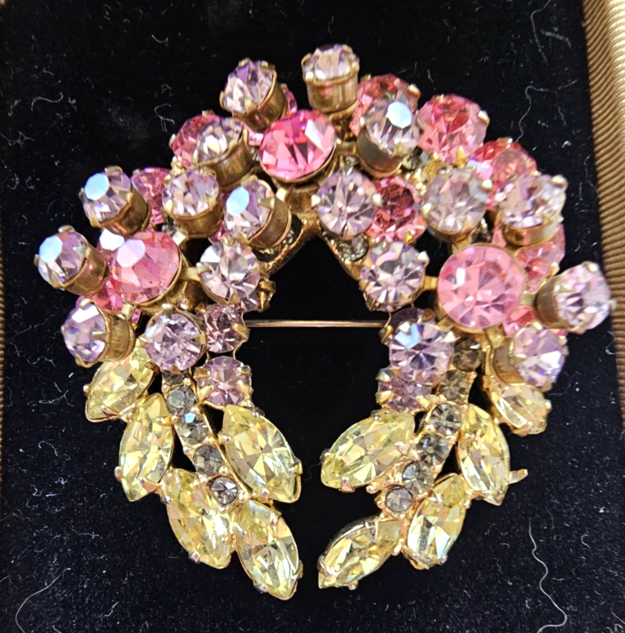 Vintage Pink Lavender Jonquil Rhinestone Navette Juliana? Flower Wreath ...