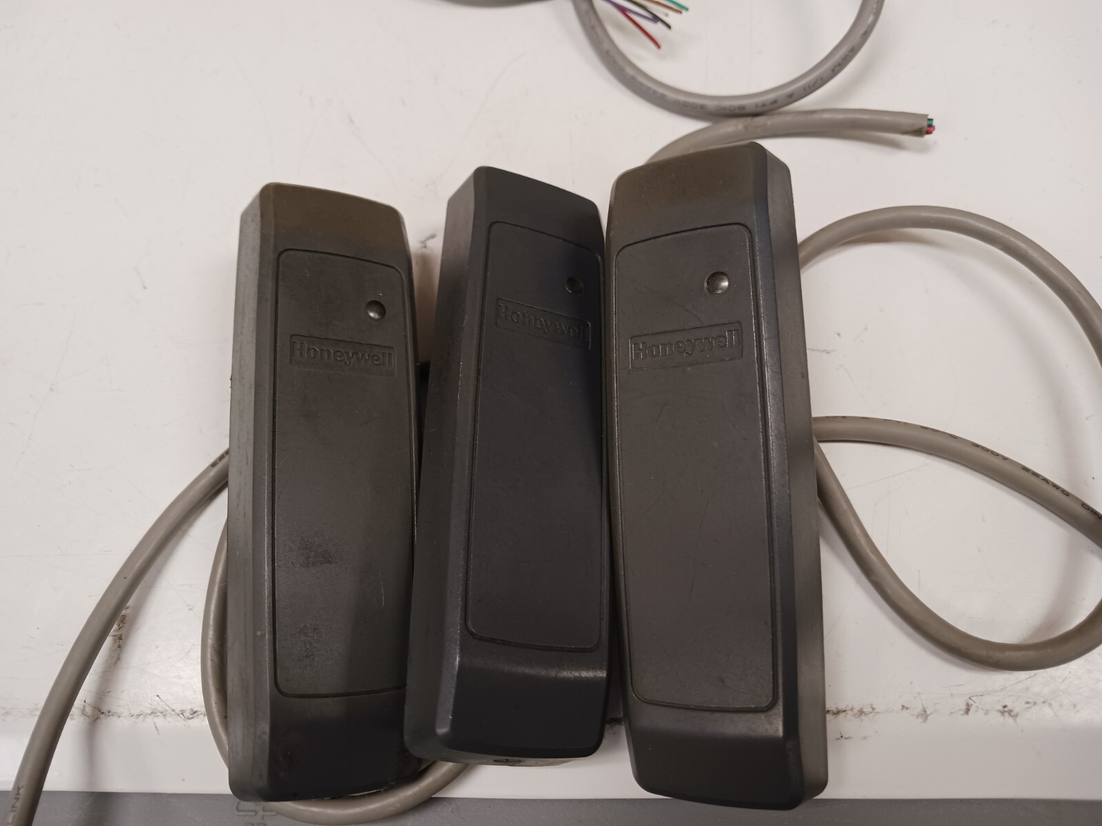 Lot of 3 - Honeywell OP3 OmniProx Mullion Mount Proximity Reader-Grey ...