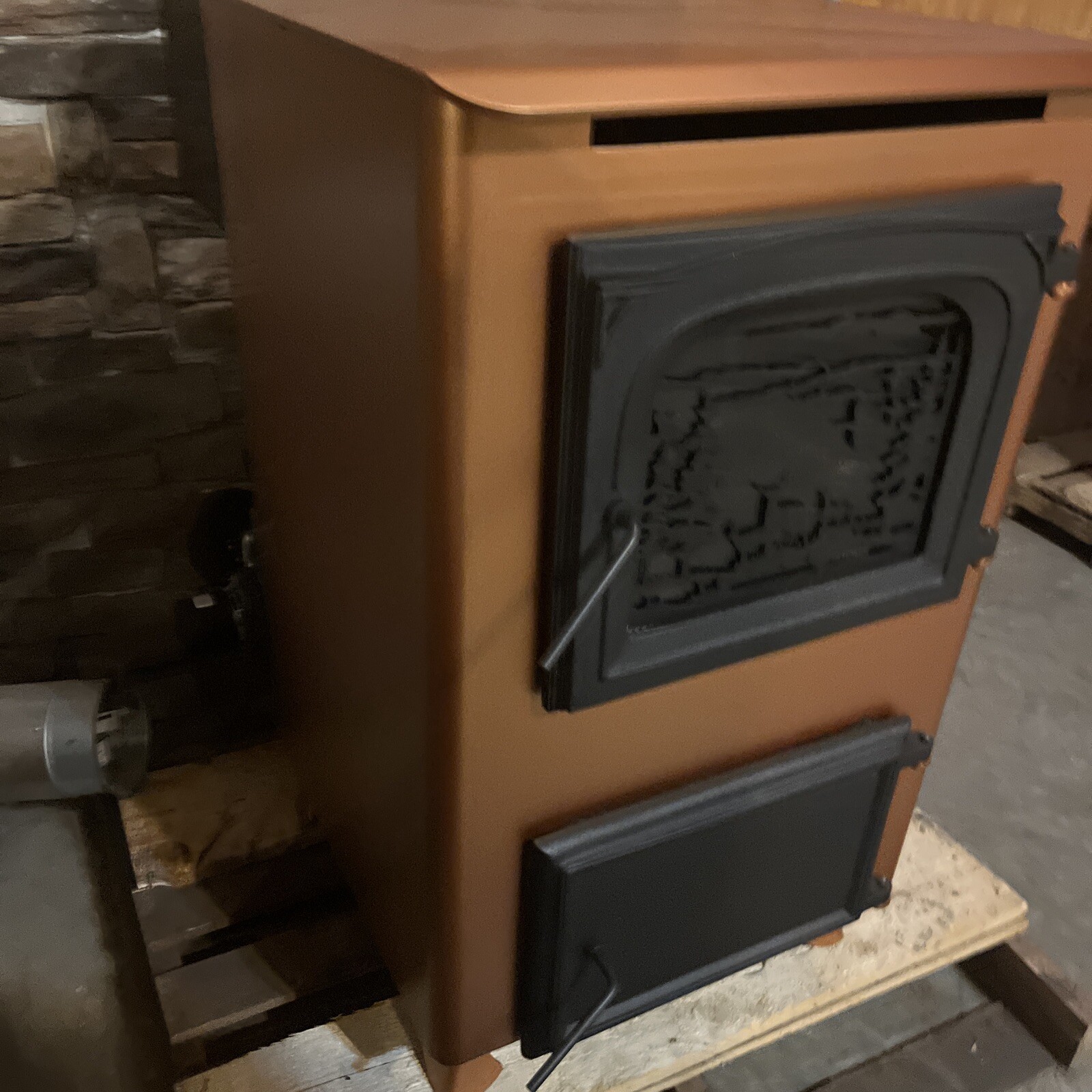 Custom Keystoker 105,000BTU bottom direct vent coal stove NEW!! | eBay