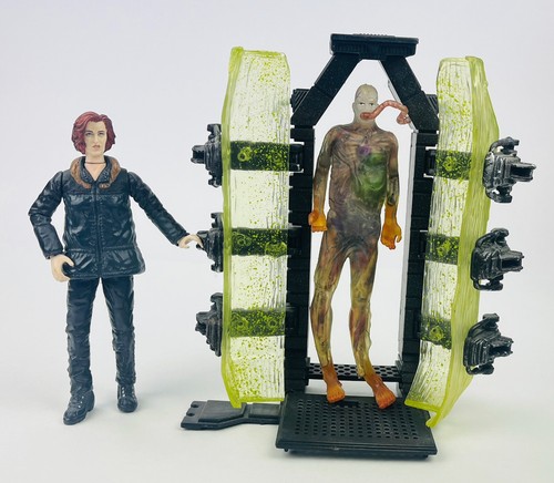 McFarlane The X-Files: FBI Agent Dana Scully snow gear Alien Incubation ...