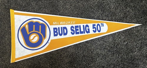 VINTAGE MILWAUKEE BREWERS BUD SELIG 50th FULL SIZE PENNANT 30" | eBay