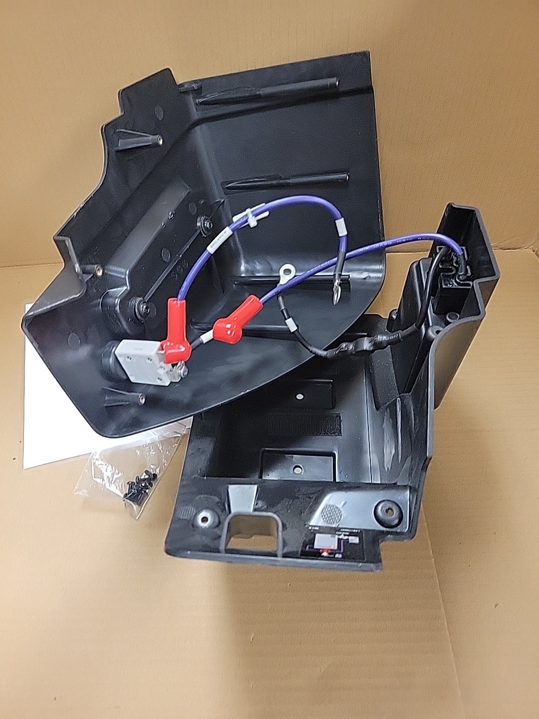 Pride Mobility Revo 2.0 Battery Box Assembly (No Battery) *Used* | eBay