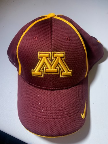 Minnesota Gophers Hat Cap Flex Fit Maroon Gold Pre-Owned HT4+10 | eBay