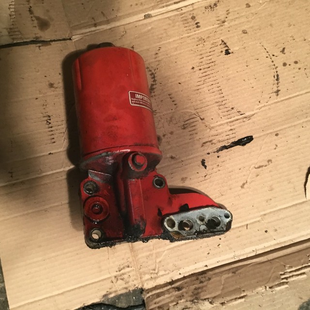 Farmall 656 Diesel ENGINE OIL FILTER CANISTER IH 282 Diesel engine | eBay