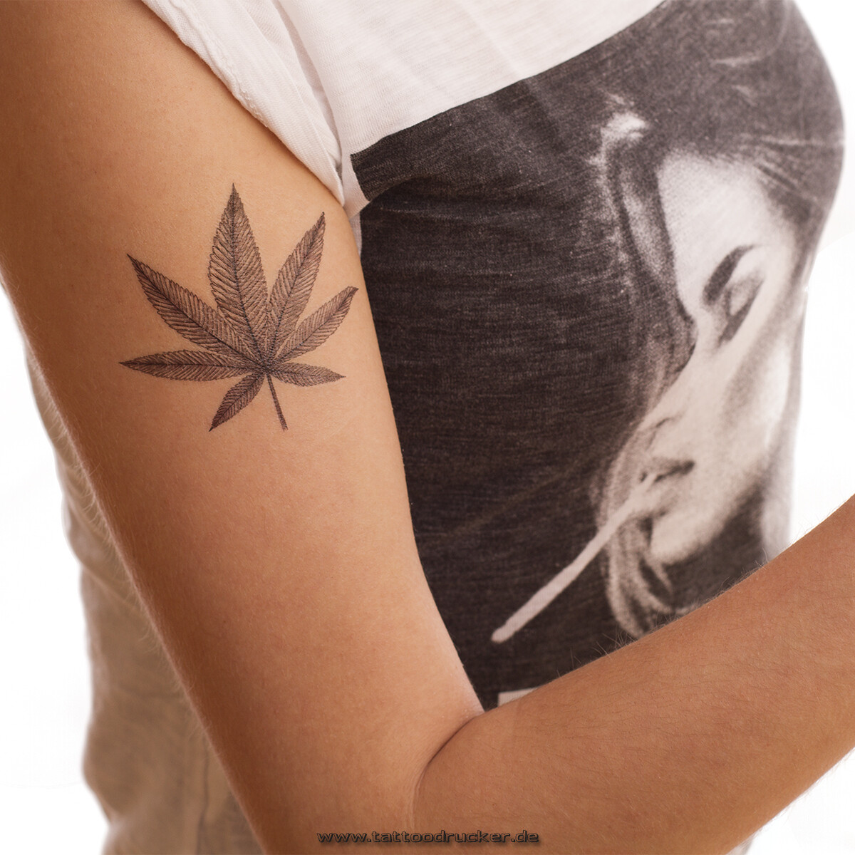 Marihuanablatt Tattoo