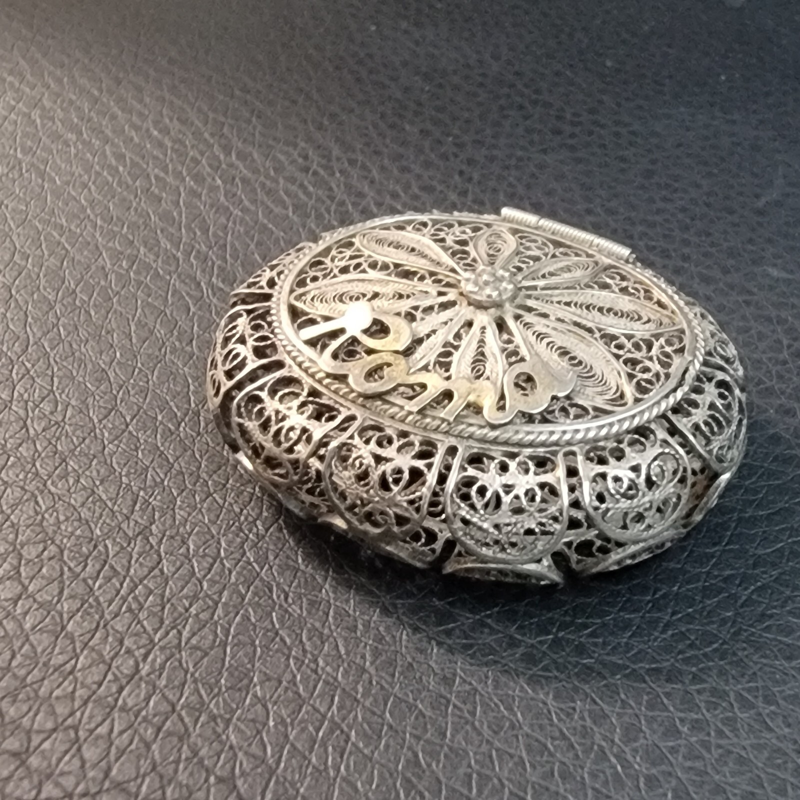 Antique Sterling Silver Filigree Wire Open Work Pill Box Souvenir ROME ...