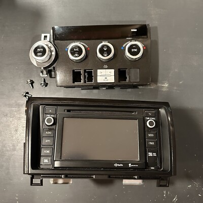 OEM Toyota Radio Head Unit & A/C Control Panel For 2014-2019 Sequoias ...