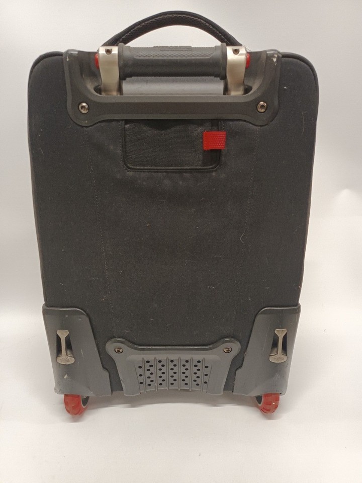 The North Face Sidetrack Pull Along Case Grey & Black 21" x 14" x 7 ...