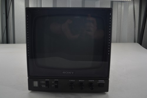 SONY PVM-91 Vintage Black and White CRT Video Monitor POWERS ON | eBay
