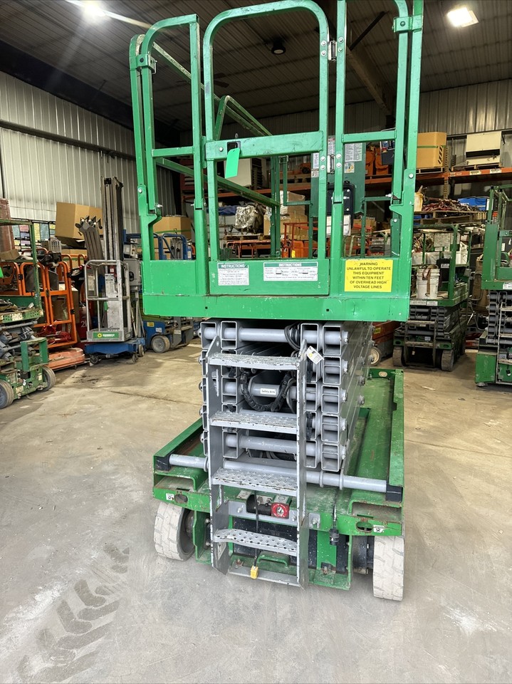 2016 Genie GS-4047 40' Electric Scissor Lift Man Aerial Platform ...