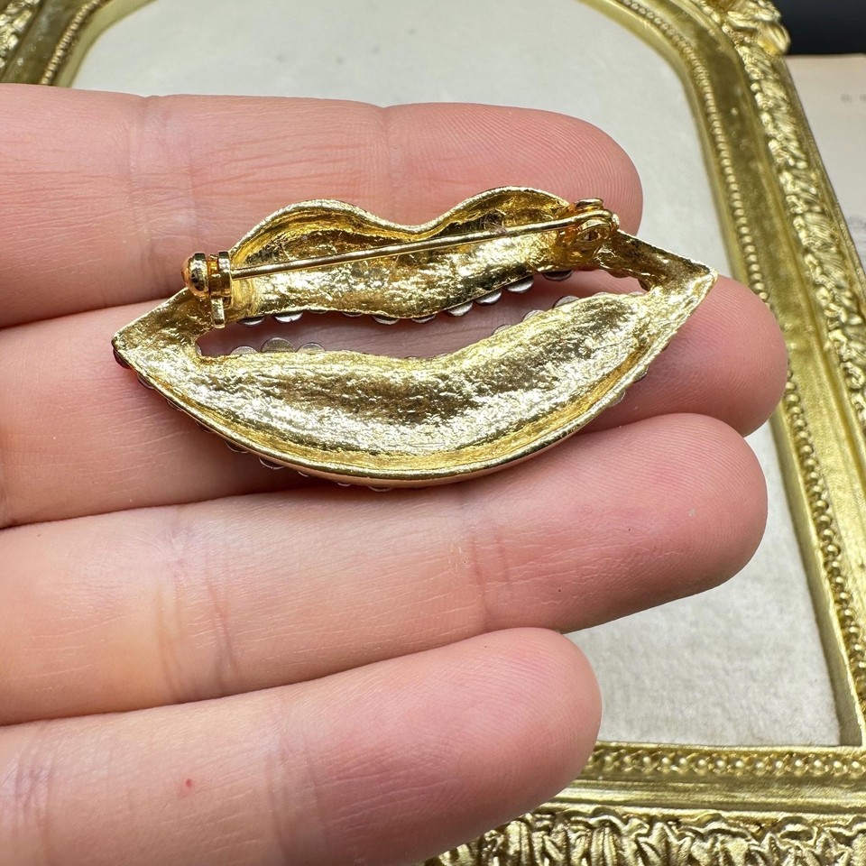 Vintage Jewelry Red Rhinestone Lips Brooch Pin | eBay