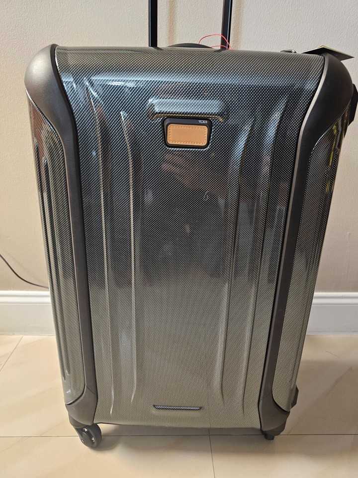 New Tumi Vapor Extended Trip Spinner Large Case Hard $925 32.5" | eBay