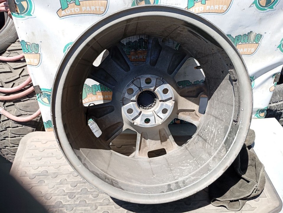 Wheel 17x8 5 Spoke Dark Argent Opt R28 Fits 15-20 COLORADO 3919907 | eBay