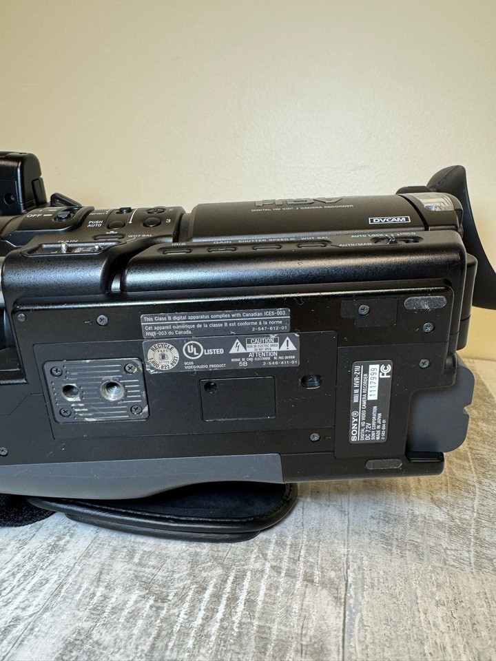 Sony Professional HVR-Z1U 3CCD High Definition Camcorder W/ Battery ...