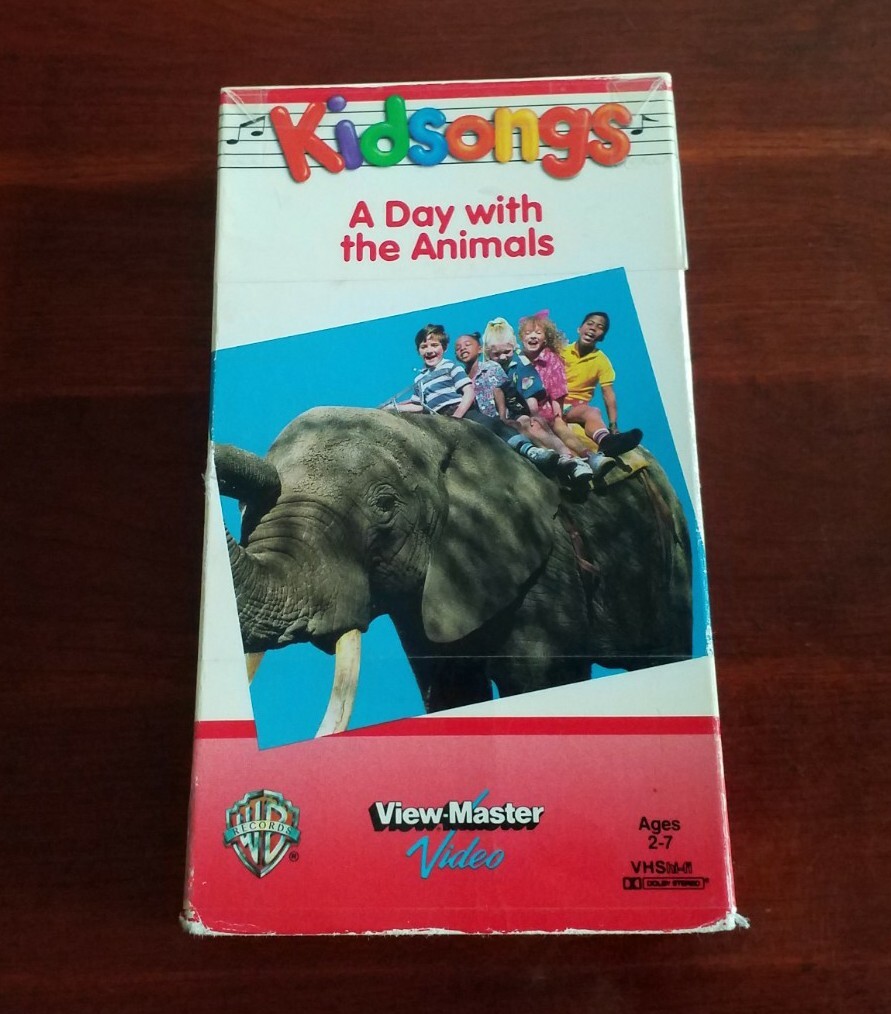 Kidsongs A Day With The Animals KIDSONGS A DAY With The Animals VHS