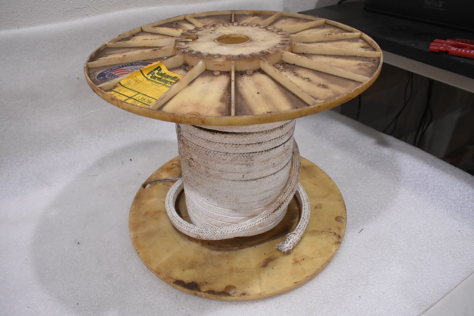 PALMETTO PACKING 1367H TFE FILAMENT PACKING SEAL 1/2", APPROXIMATELY 27 ...