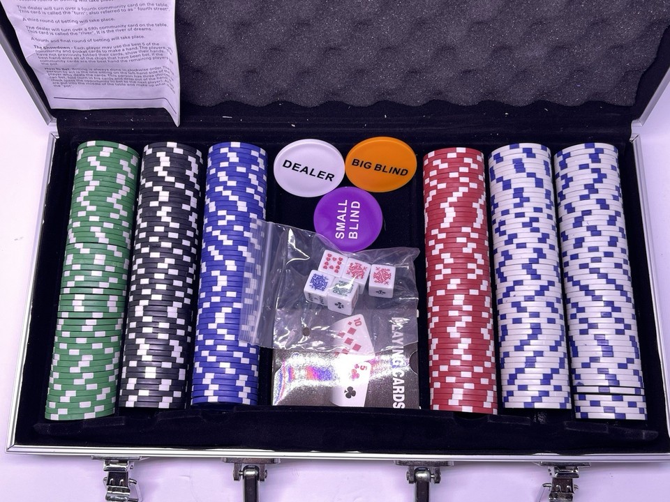 Poker Chip Set 300 Pcs Texas Hold 'Em - Blackjack Cards Game w ...