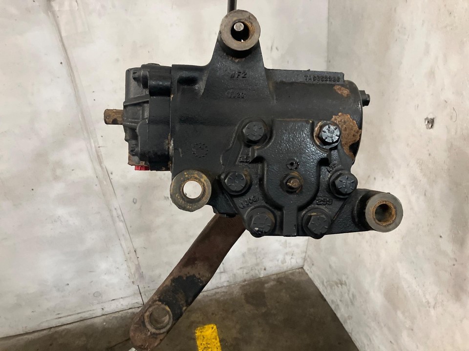 Freightliner FL70 Steering Gear/Rack, Trw/Ross TAS65052 | Used | eBay
