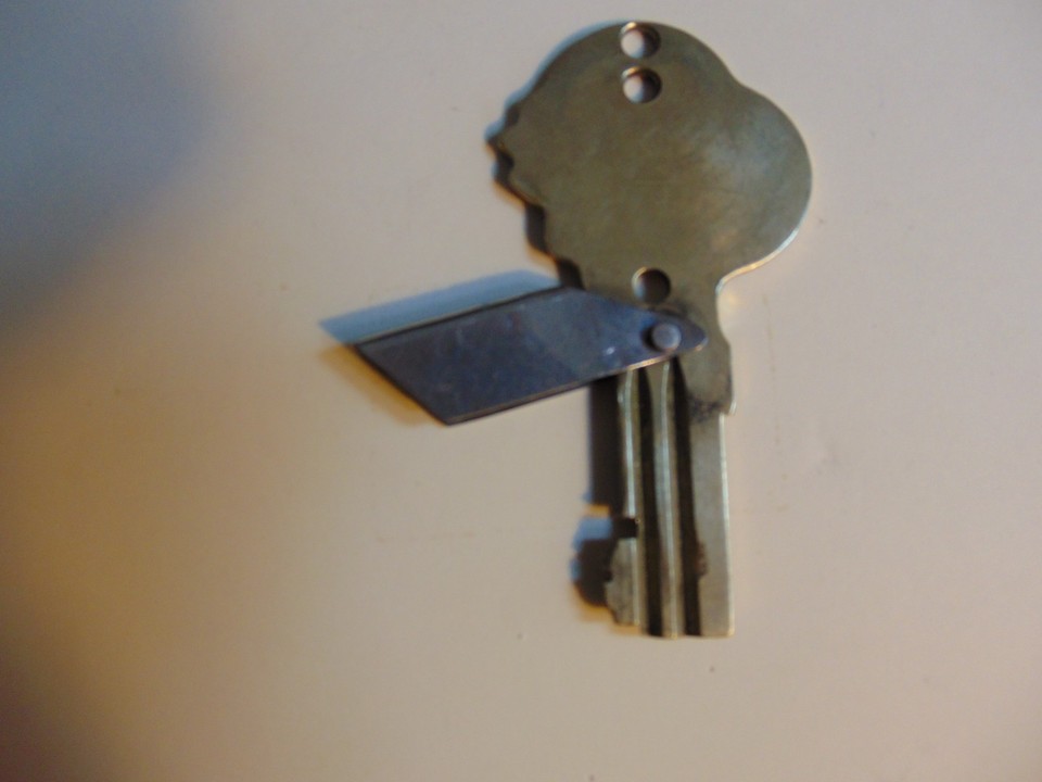 Vintage Brass MCIC PRISON JAIL CELL Key with key guard-1403 | eBay
