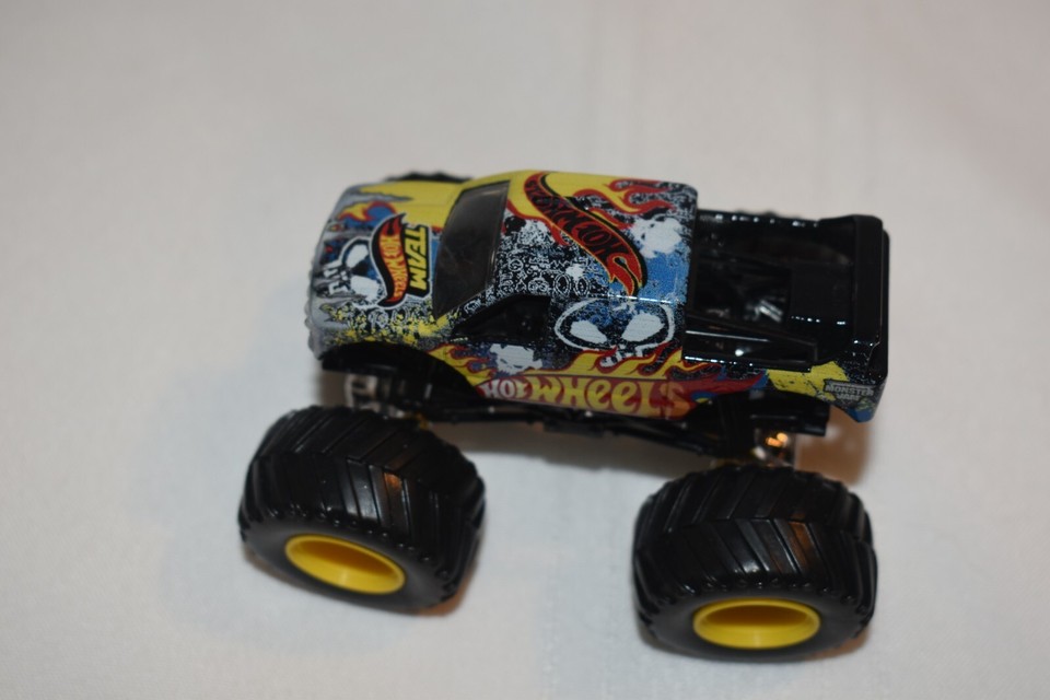 Hot Wheels Yellow Monster Jam Truck Made in Thailand | eBay