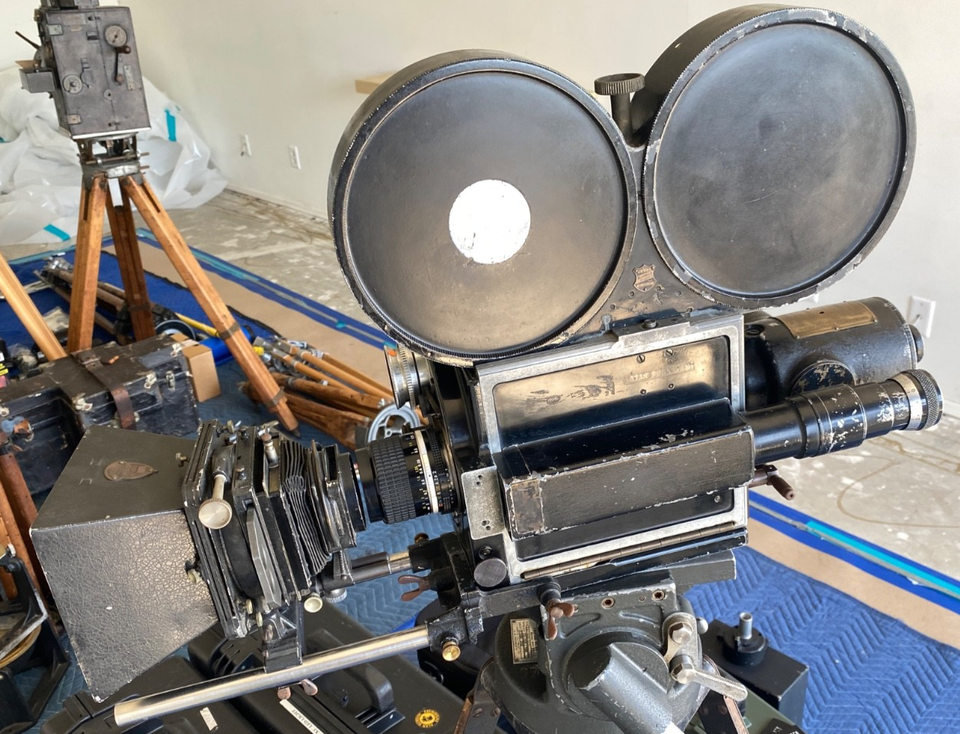 Bell & Howell 2709 35mm Camera full kit Tripod Head Motor Lenses Matte ...