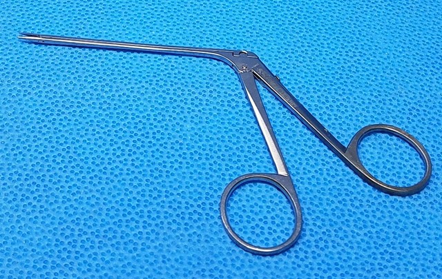 SSI Ultra 61-0132 Bellucci Alligator Forceps Finely Serrated 5 1/4" for ...