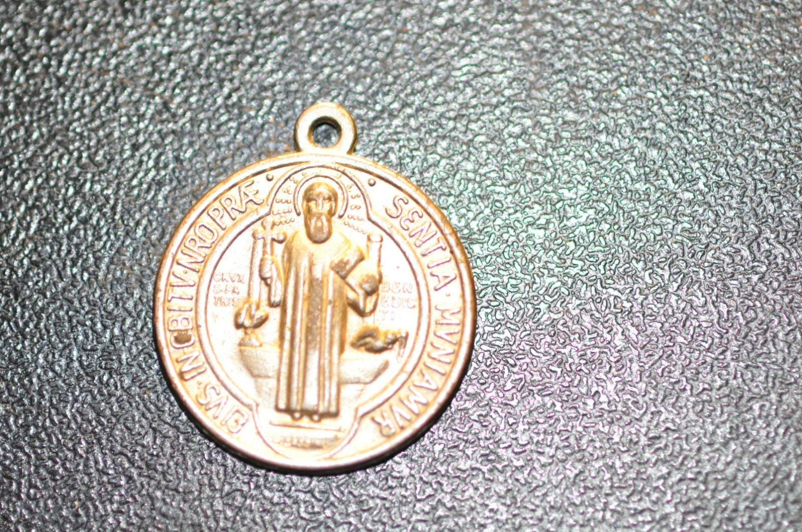 CSPB EIVS IN BITUNVRO PRAE SENTIA MUNIAMUR MEDAL! CC561XXX | eBay