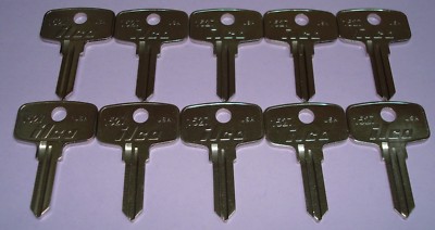 10 New Uncut Snap-On Tool Box Key Blank Ilco 1527 Set of 10 Keys | eBay