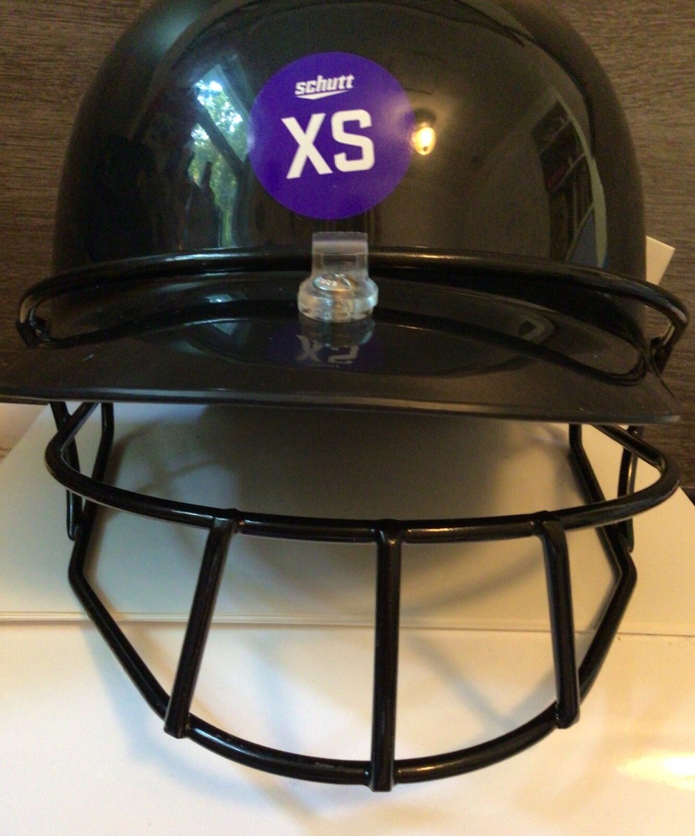 Pitchers Helmet Video: Mark Melancon, Jared Hughes Try Out New