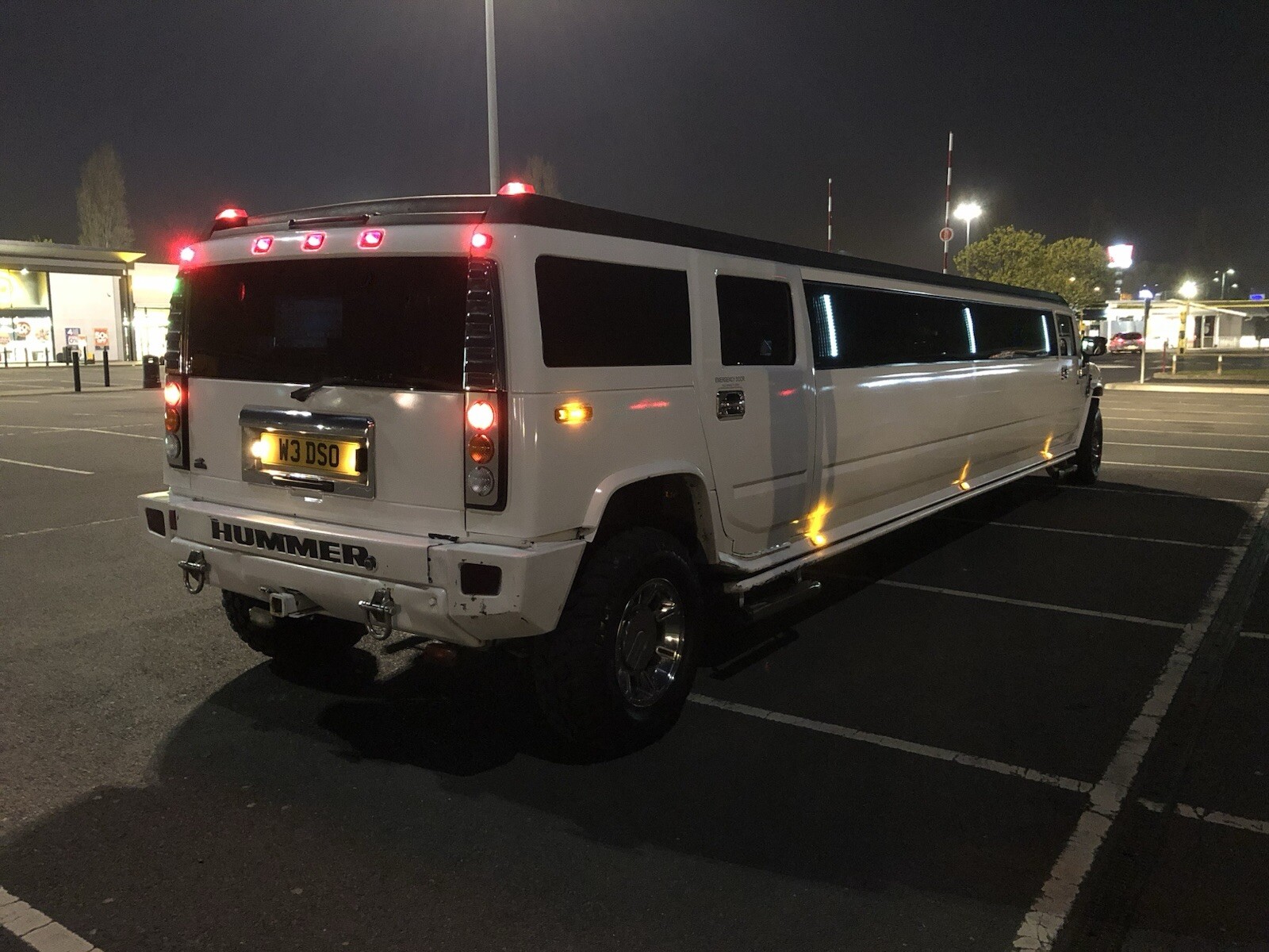 2006 Hummer H2 Limousine 16 Seater - UK American Cars