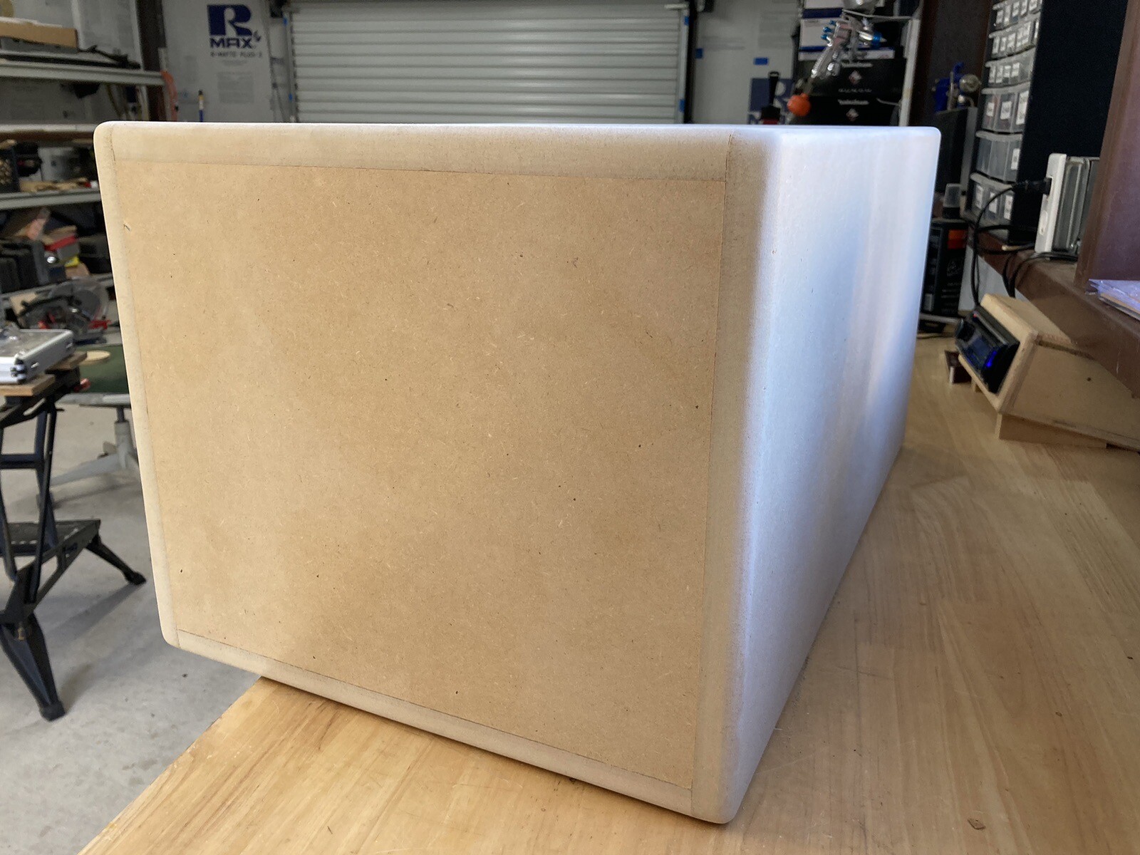 Custom Universal 10in Ported Subwoofer Enclosure / Speaker Box 33Hz 1. ...