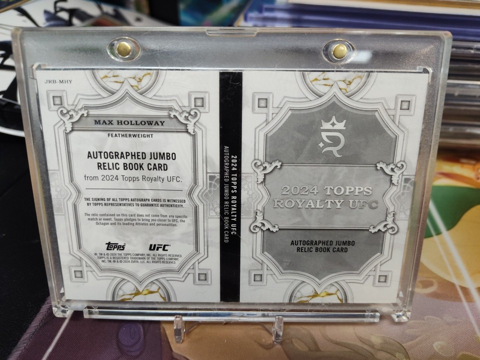 Max Holloway #JRB-MHY /25 Topps Royalty UFC Auto Jumbo Relic Booklet | eBay