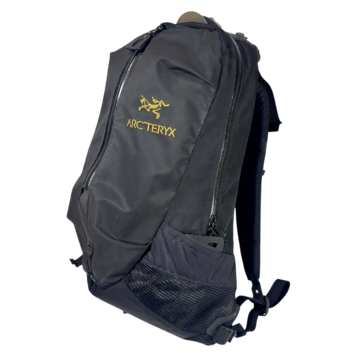 ARC'TERYX Arro 22 Hiking Backpack - 22L - Black/Gold - Used | eBay