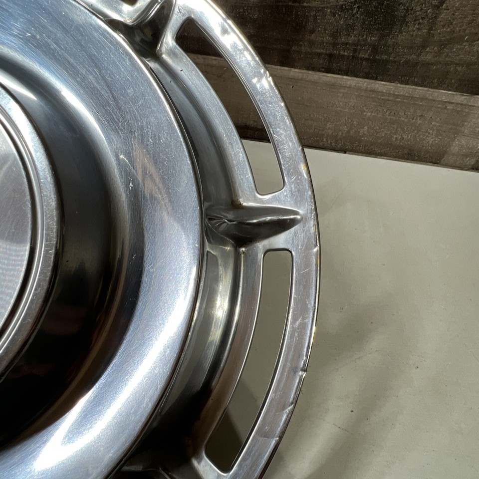1959-1960 Chevrolet Corvette Impala Hubcaps Wheel Covers 14" | Genuine ...