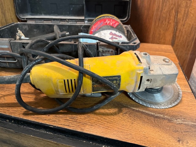 DEWALT DW402 4-1/2" Angle Grinder Corded for sale online | eBay